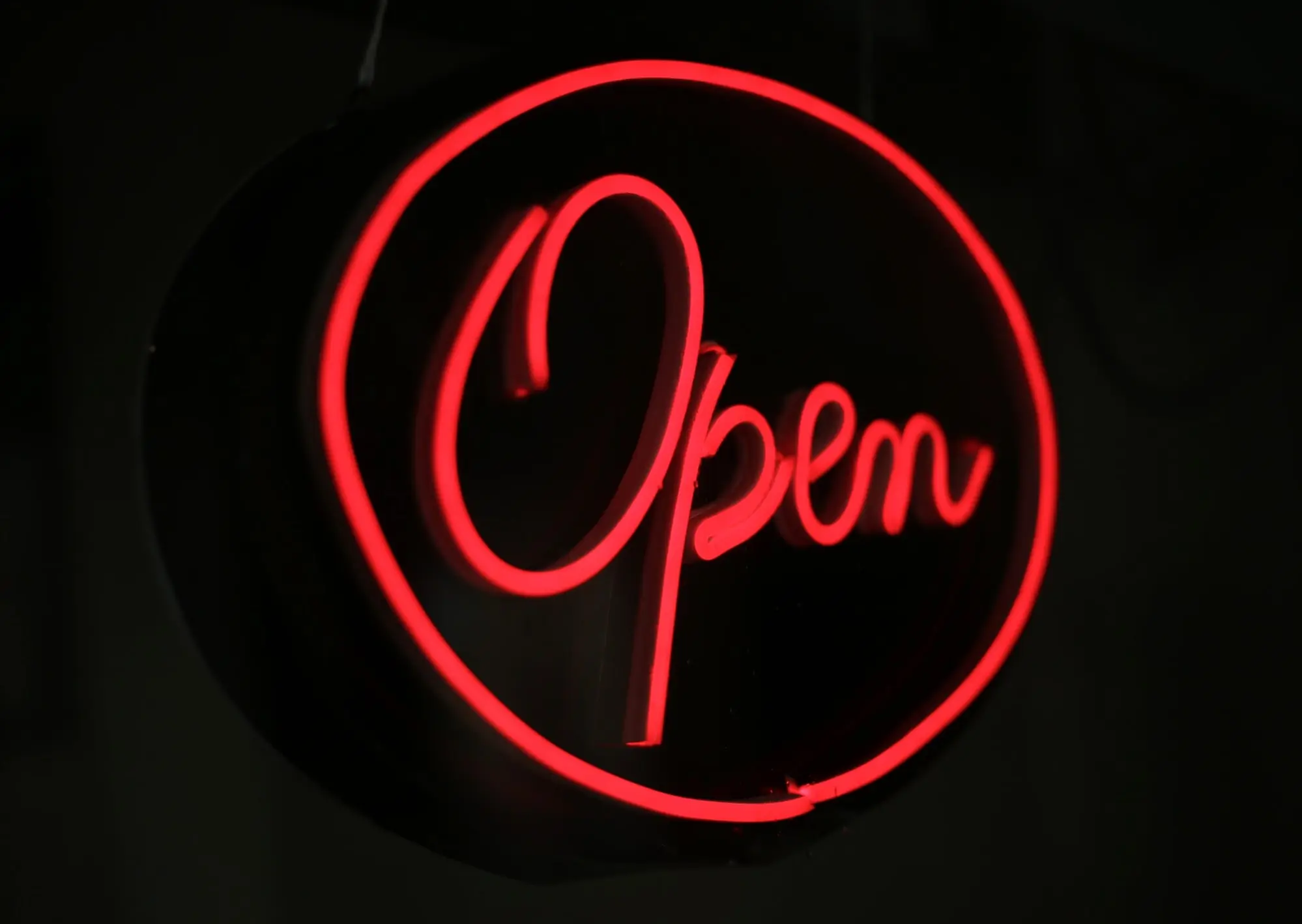 Open Relationship Guide: Meaning, Rules and Attachment Style